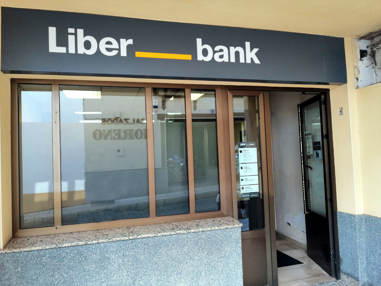 Liberbank aplicará medidas presupuestarias de forma unilateral